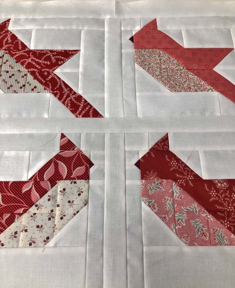 How to line up sashing on a quilt so your blocks stay straight - The ...