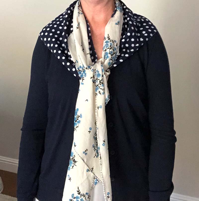 Fabric Triangle Scarf Tutorial - The Crafty Quilter