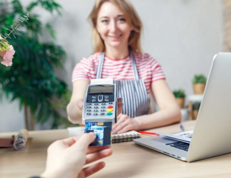 Tips for Selling Handmade Items at Craft Fairs - The Crafty Quilter