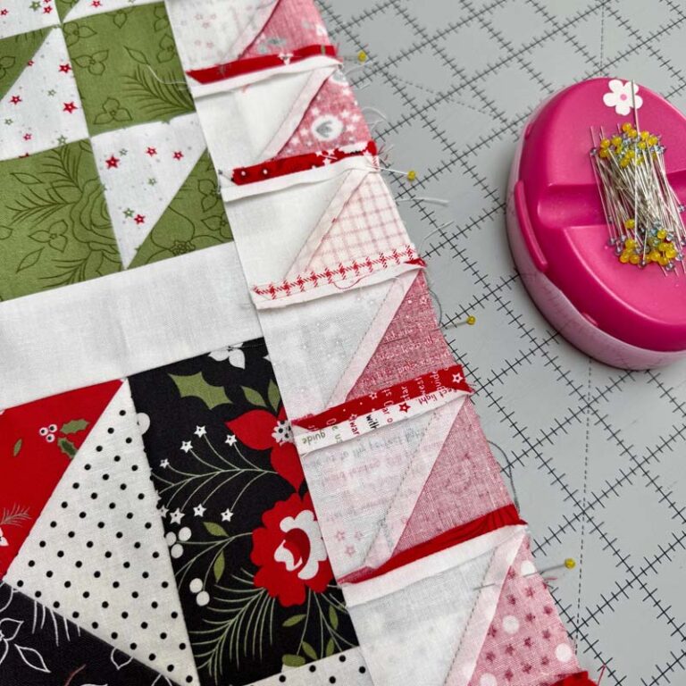 Easy tips to make perfect sawtooth borders - The Crafty Quilter