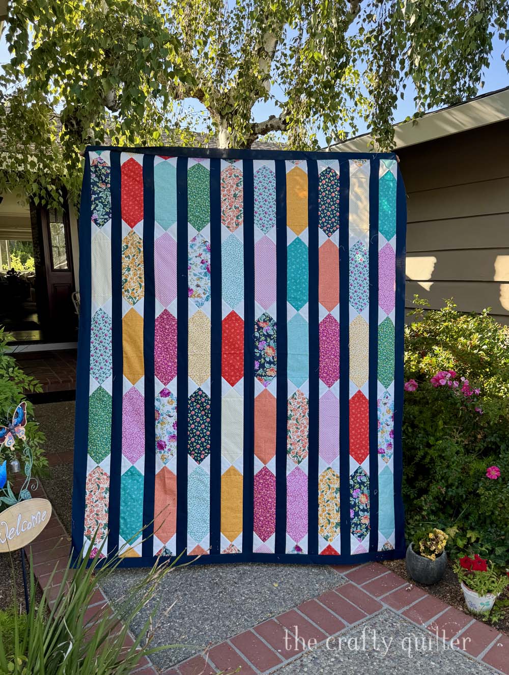 Spring Nectar fat quarter quilt & my experience with Connecting Threads fabric - The Crafty Quilter